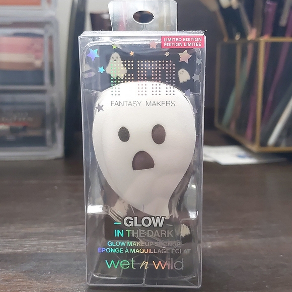 wet n wild | Makeup | Wet N Wild Ghost Sponge | Poshmark